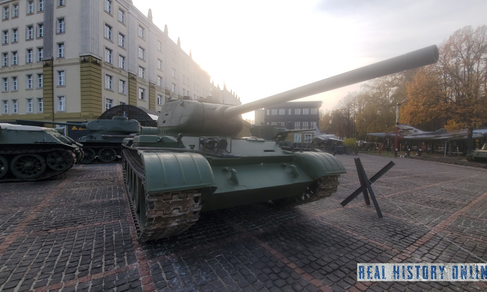 T-44 Medium Tank (Object 136)