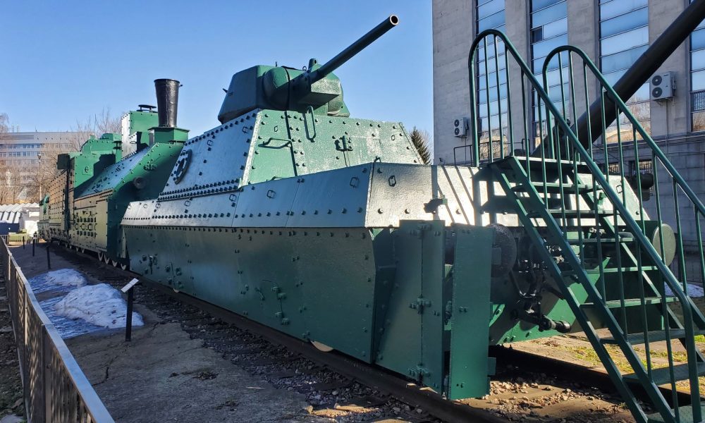 Soviet PVO-4 Armored Train and other variants. - Real History Online