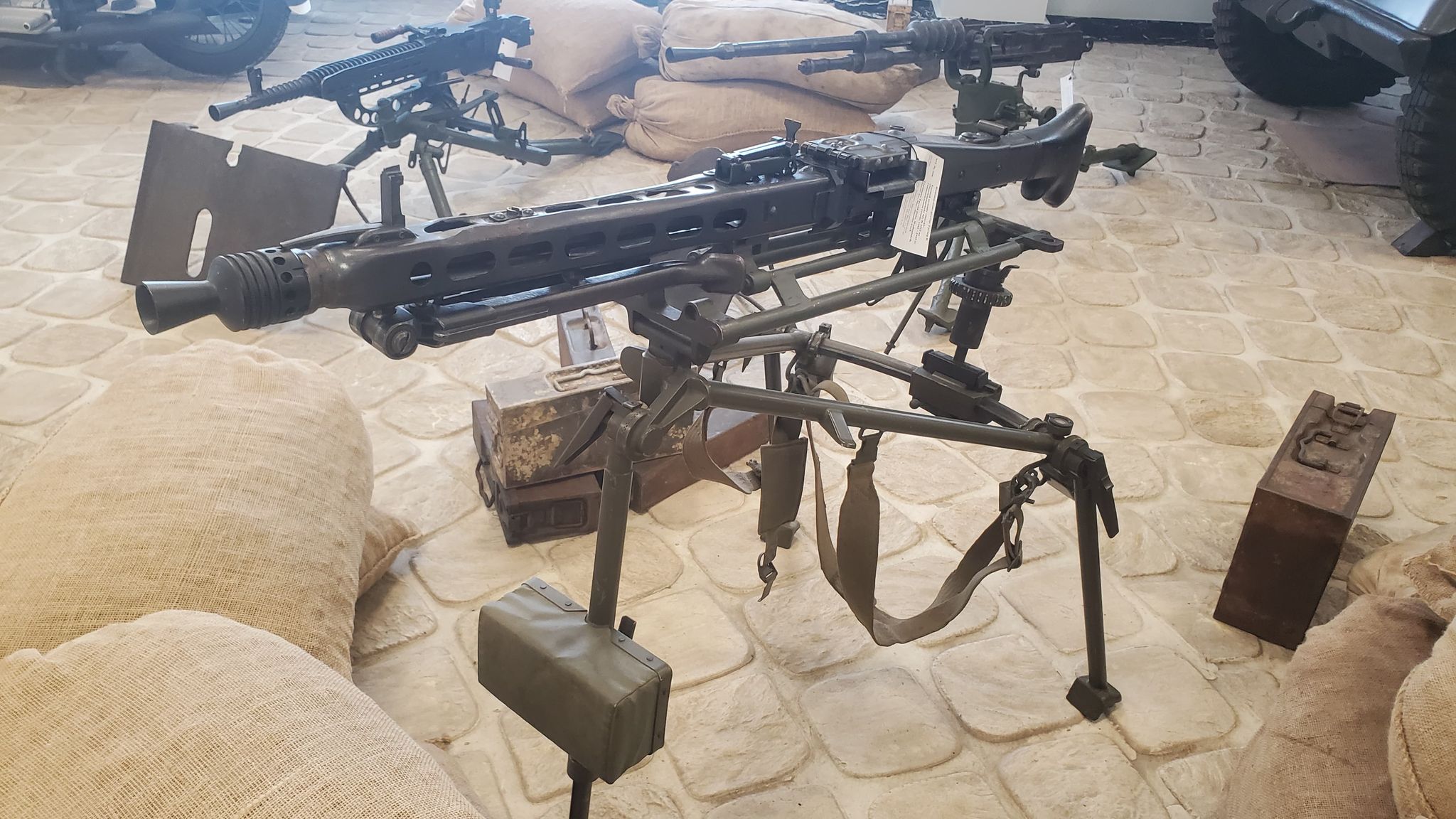 MG42 Machine Gun (German Maschinengewehr 42)