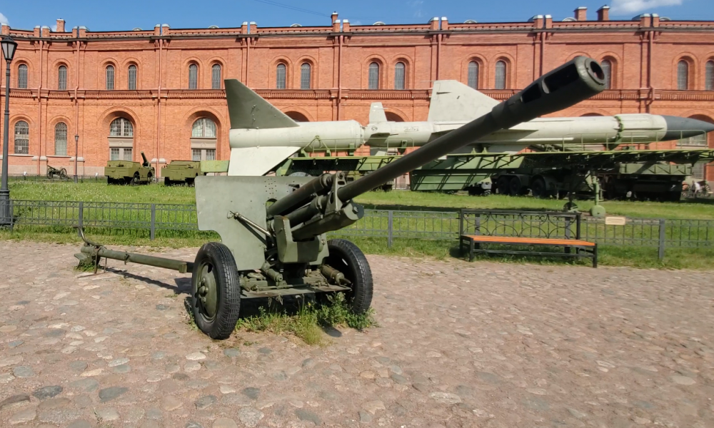 ZIS-3 - 76MM DIVISIONAL GUN - SOVIET UNION, WW2