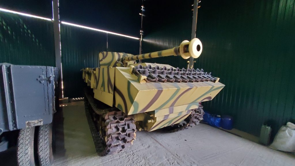 RSO/Pak40 Self Propelled Anti Tank Gun - Real History Online