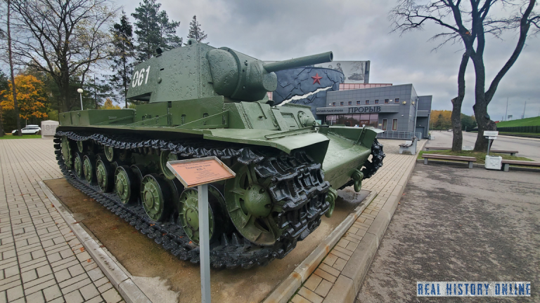 KV-1 Heavy Tank - Best Tank Design of Early WW2 - Real History Online