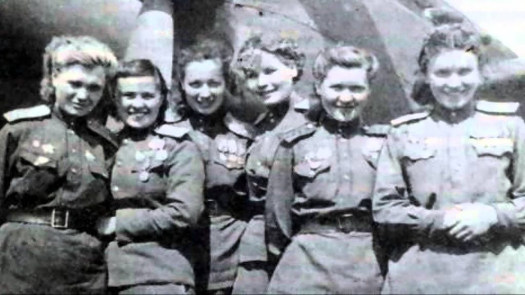 PO-2 Multipurpose WW2 Biplane - Real History Online