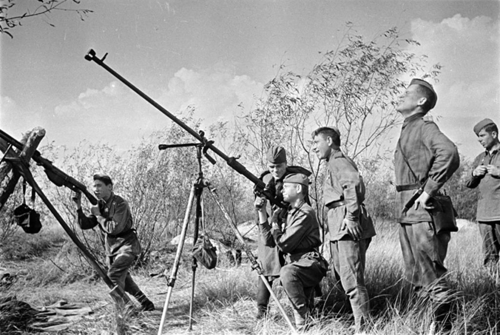 PTRD-41 Soviet WW2 Anti Tank Rifle - Real History Online